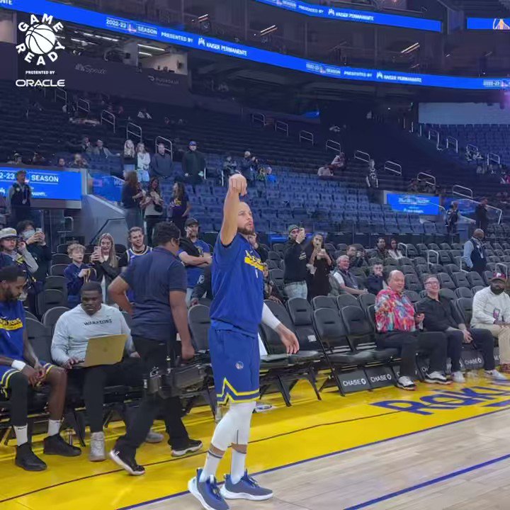 De ressed Warriors Fan On Twitter HOW MANY POINTS FOR STEPH CURRY TONIGHT de-ressed-warriors-fan-on-twitter-how-many-points-for-steph-curry-tonight