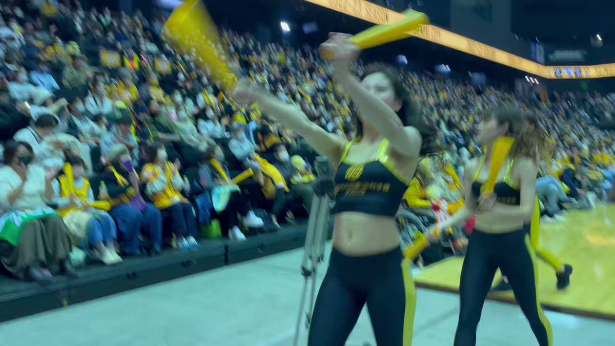 仙台89ERS on Twitter: "本日も力強いクラップで👏👏 選手の後押しをお願いいたします📣 いよいよTIP-OFF‼️ #バスケットLIVE で生配信中📡🔥 https ...