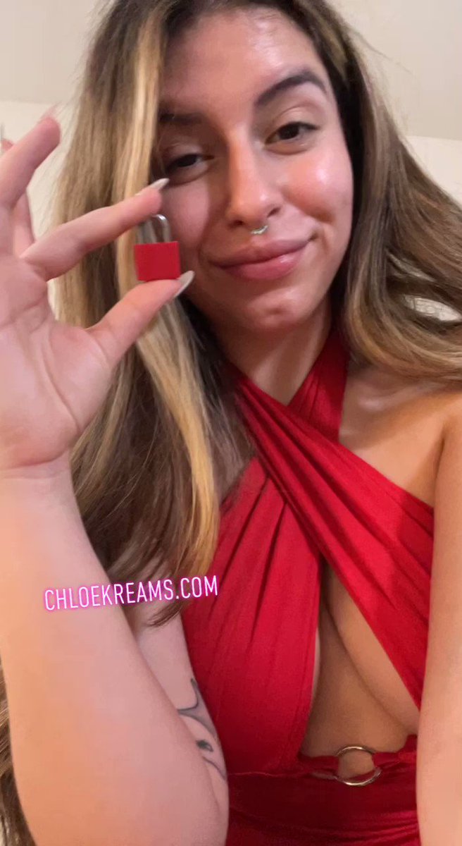 LA Based! Chloe Kreams $5 OF on Twitter: "filming a video for this pathetic beta bitch again 😝😂 ...