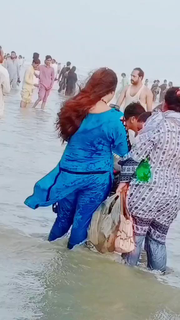 Incest ️ Ayes Cuty On Twitter یہ بھاری بھرکم ہرابھراتندرست مکھنی جسم