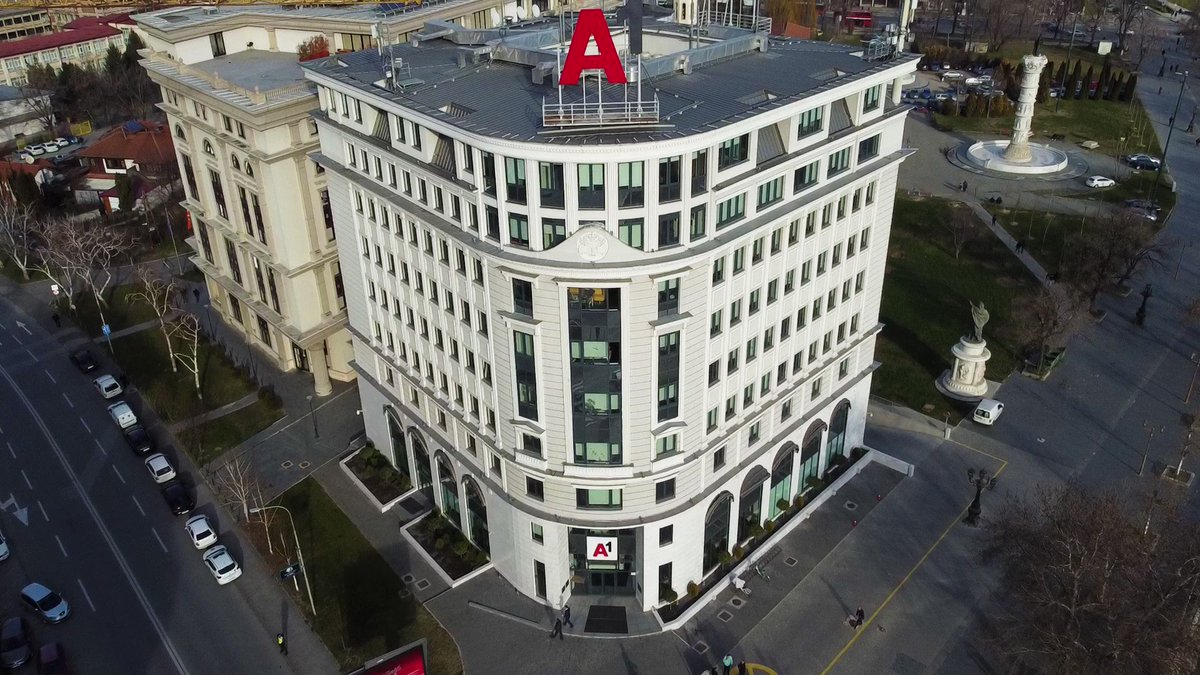 Раск🅰️жу🅱️ачот On Twitter Најјакото во целата оваа приказна е што Таче го бркаат од А1 на