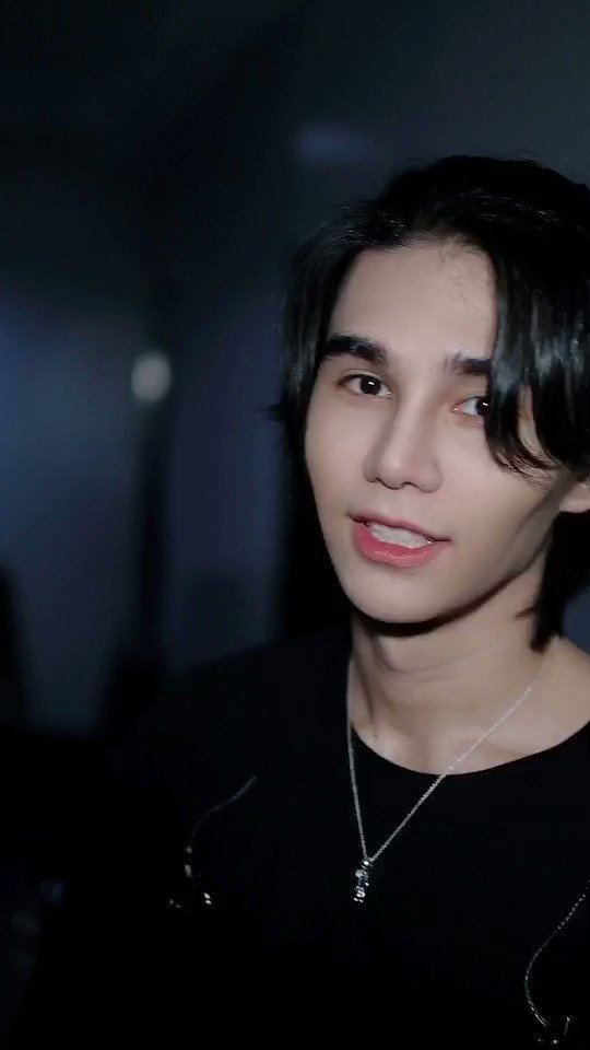 kwin 🍪 on Twitter: "so so SO IN LOVEEEEEEEEEE"