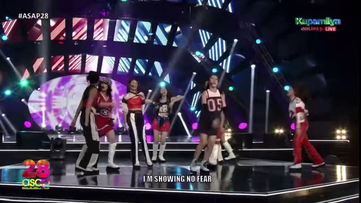 Nik ๐ฆ๐จ๐ธ On Twitter No Fear Asap Stage The Fits Bini No
