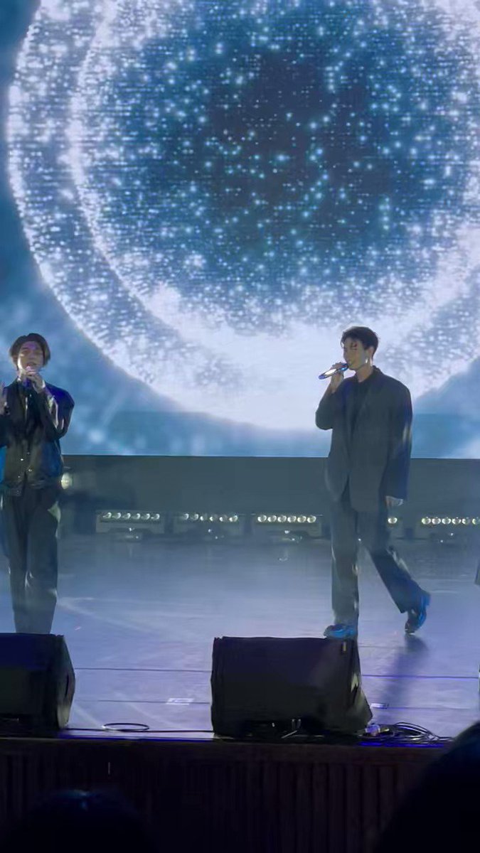 CursedFangirls★彡 on Twitter: "RT @_opywpy_: Shooting star 💫 #ShootingStarInTaipei #bbrightvc # ...