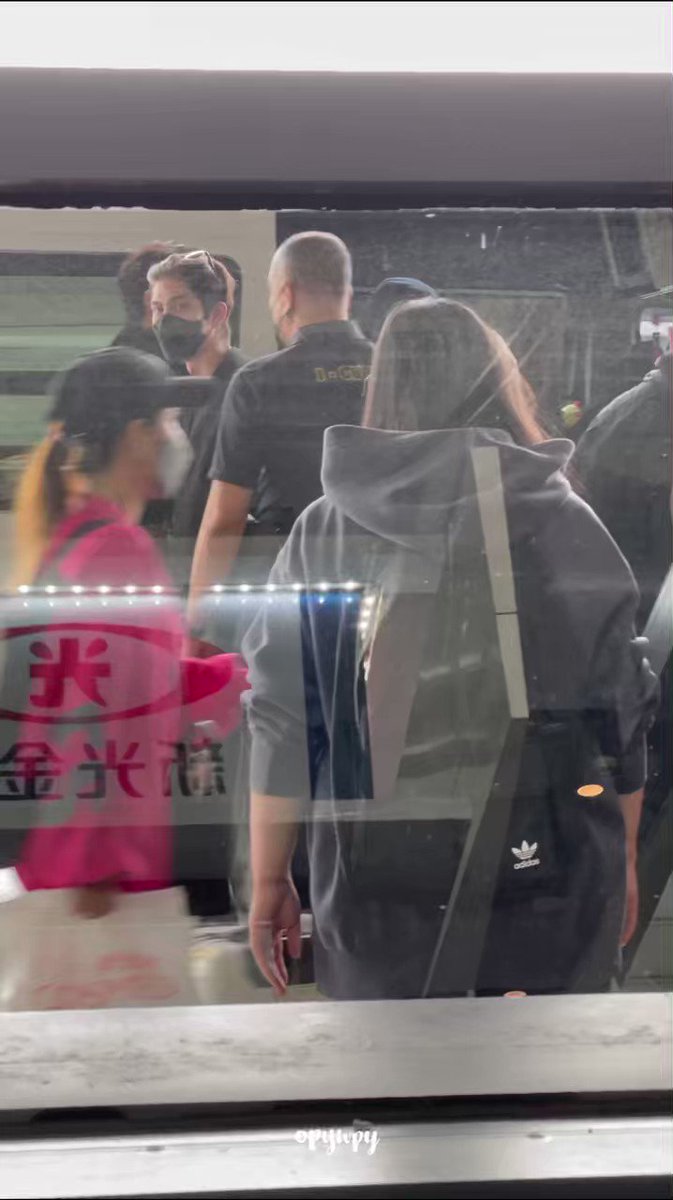 CursedFangirls★彡 on Twitter: "RT @_opywpy_: Bye bye na Bright See you next time🥺 # ...