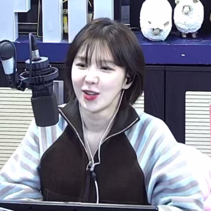 따옴 On Twitter 하앗 저도 사실 잘 모르게쏘요오… 이걸 저한테 물어보묜 ㅋㅋㅋㅋㅜㅜㅠ 고개 푹 죄송해요 제가앜