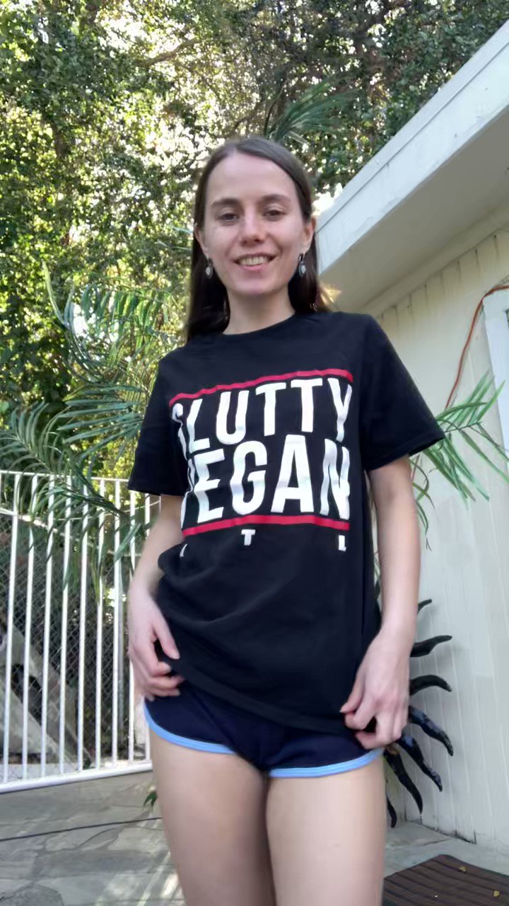 Sia Wood👀🪵 On Twitter I Know You Want This Slutty Vegan Booty 🌱🍑 ️‍🔥 Atkingdom