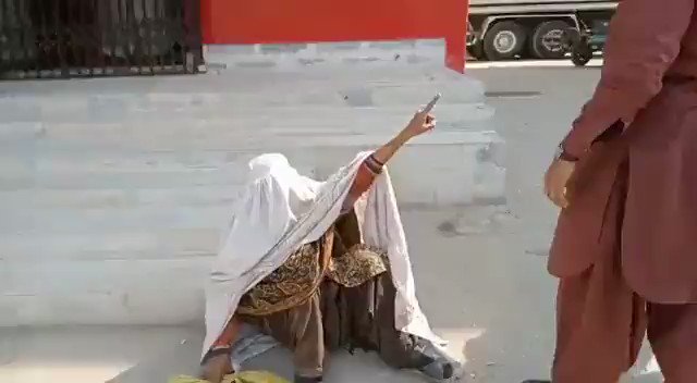 Dr Fozia On Twitter افسوس ناک درد ناک عبرت ناک کس بادشاہ کی سواری