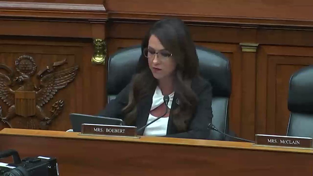 Mrs W PARODY PARODY lest Our Musky Lord ban me on Twitter: "Elon likes wingnuts"