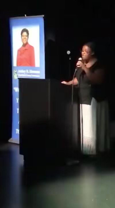 γππππ γ On Twitter Xxxtentacion Being Brought On Stage To Tell