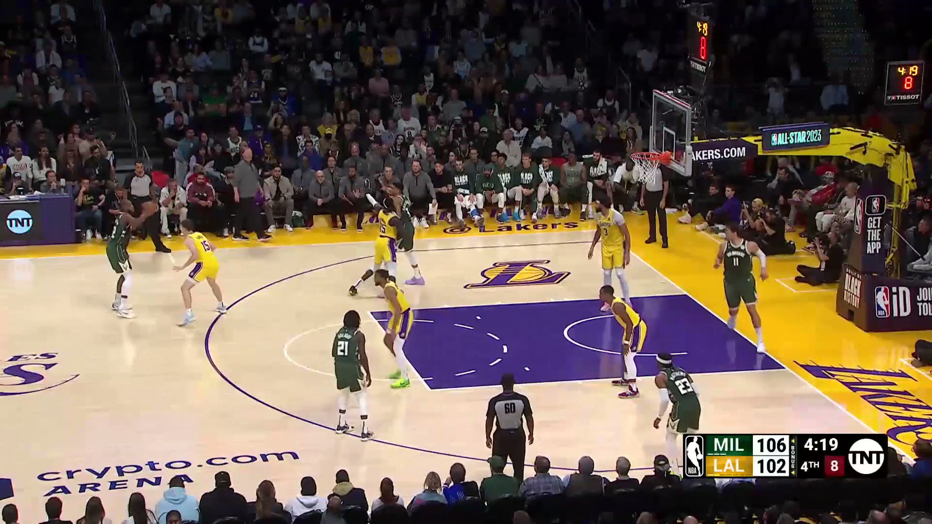 NBA on Twitter: "36 PTS for Giannis 🗣️ Bucks lead by 8 with 2:25 left on TNT. https://t.co ...