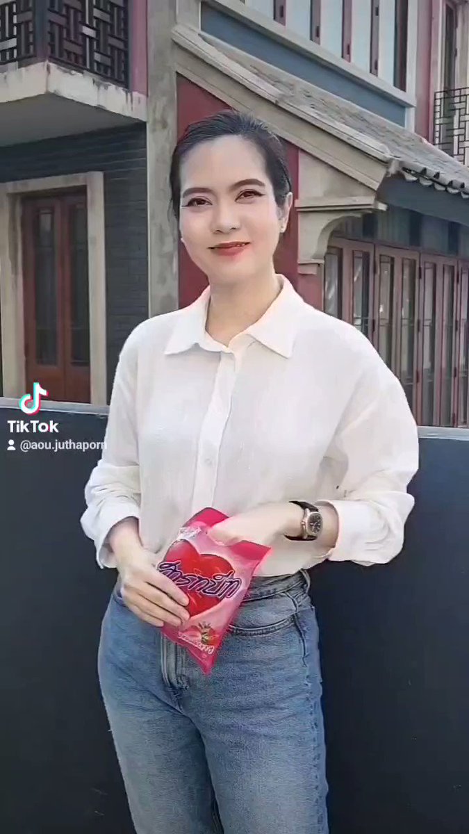 Cate.Blue 🇬🇧 🇯🇵 🇹🇭 はじめまして on Twitter: "RT @Aou_Jutha: วาเลนไทน์ปีนี้ ถ้าคุณยังไม่มีใคร ขออู๋ไป ...