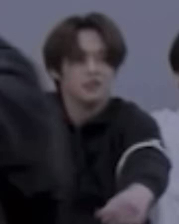 뮹 On Twitter 리노 계속 웃는데요 0wga7lt7vq Twitter