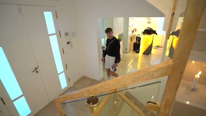 TW Pornstars - Melvin Moore Videos from Twitter.