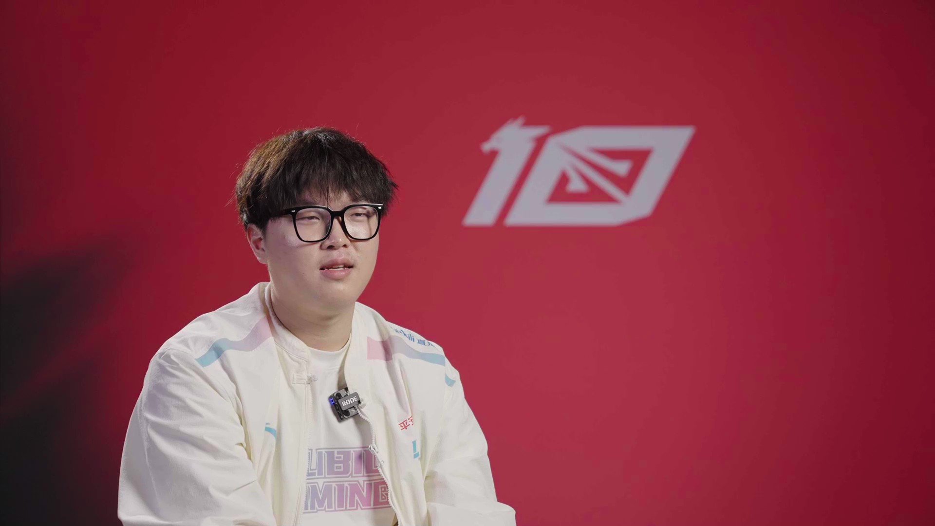 LPL on Twitter: "hello everyone 😃 it's BIN from #LPL 🫵 We hope 🙏 you have a good life ♥️ enjoy ...