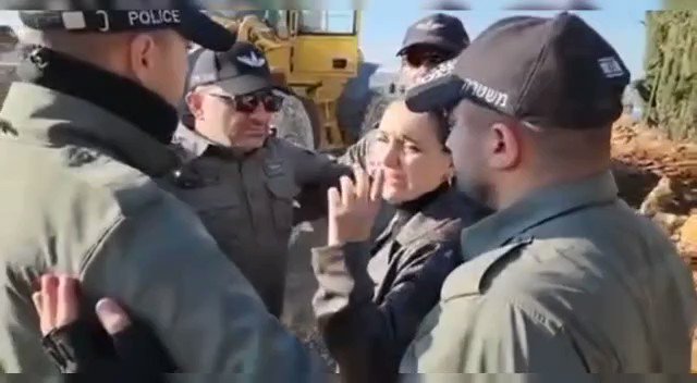 Chaim Levinson on Twitter: "אחדות מרגשת בין השבטים. שימו ווליום גבוה ותתרגשו גם. https://t.co ...