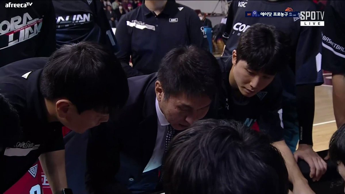 인삼소년단 on Twitter: "#안양KGC인삼공사 #안양KGC 230215 vs lg 원팀공사"