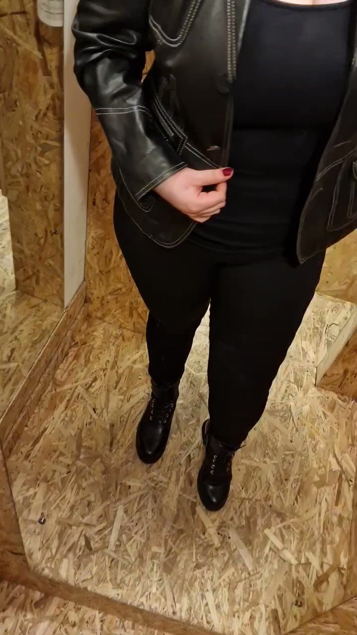 Irish Mistress Lucy on Twitter: "Enjoying a Mistress day out today! Lovely sun out on the drive ...