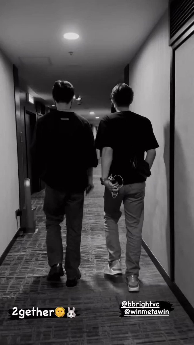 ᥫᩣBright....☮️♥️☀️🎵 on Twitter: "RT @pmxvc_: 🚶🏻‍♂️🚶🏻‍♂️ IGs : eedzilar #ShootingStarInHK # ...