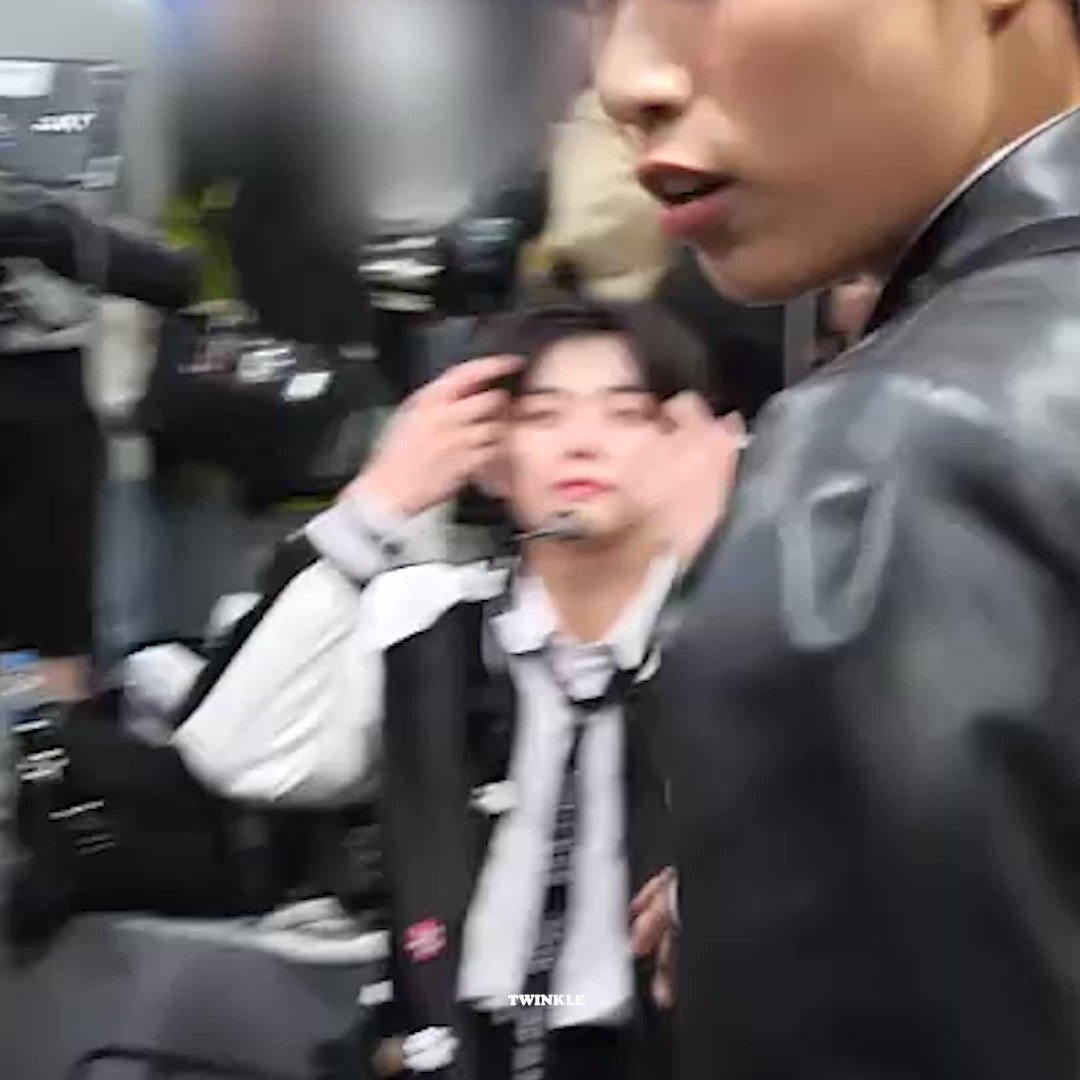 sam 🦋 on Twitter: "RT @archivezzn: omg his eyes"