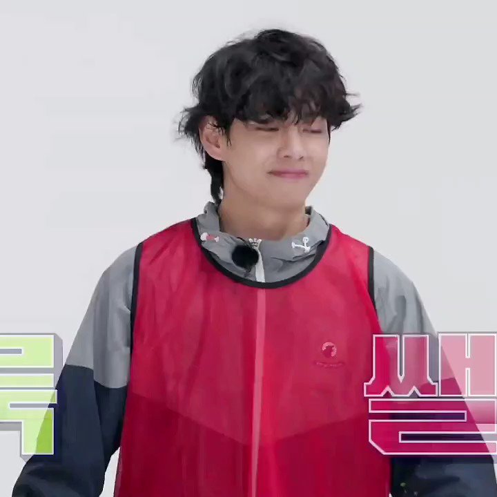 Kth_Naija (Fan account) on Twitter: "My feeling right now seeing taehyung prove once again why ...