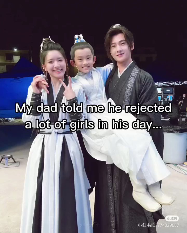 Yang Yang | Zhao Lusi on Twitter: "Hanpu: Okay Dad 😅 #YangLu #杨之甘露"