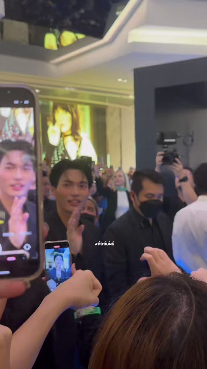 CursedFangirls★彡 on Twitter: "RT @apobuns: "p'win do y2k for 500baht" #TiffanyLockxWin #winmetawin"