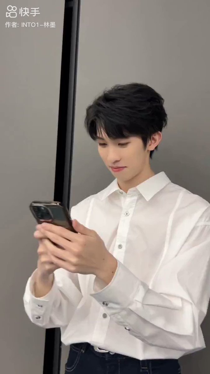 林墨 หลินโม่ Linmo Thailand On Twitter ©️linmo Kuaishou Update💛 อะไรนะ ยังมีมุมกล้องที่สอง 🔗