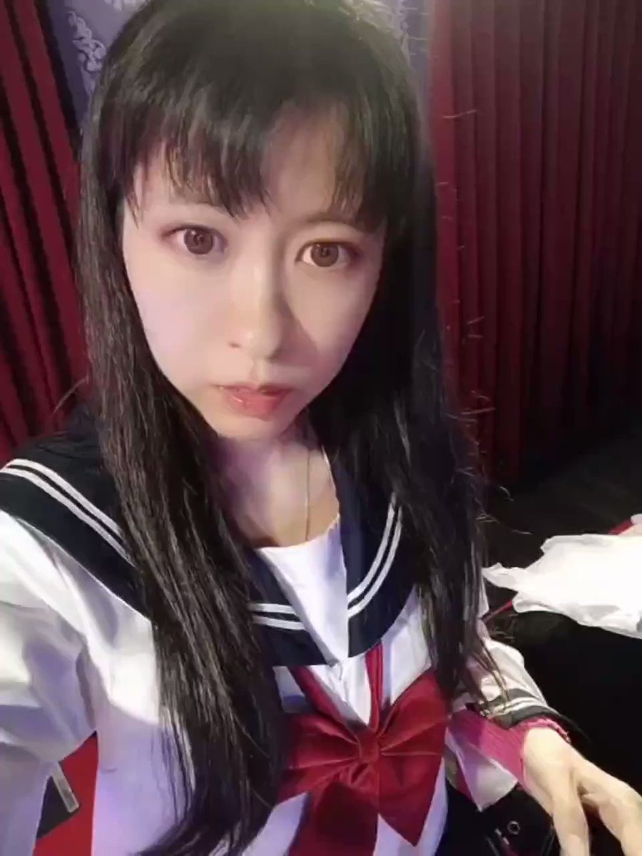 Queen L On Twitter 鎖著貞操鎖,調教前不准打手,竟然違規~欠懲罰~騷母狗,放在cbt桌上 踩踏,踩著踩著 還高潮顏射自己