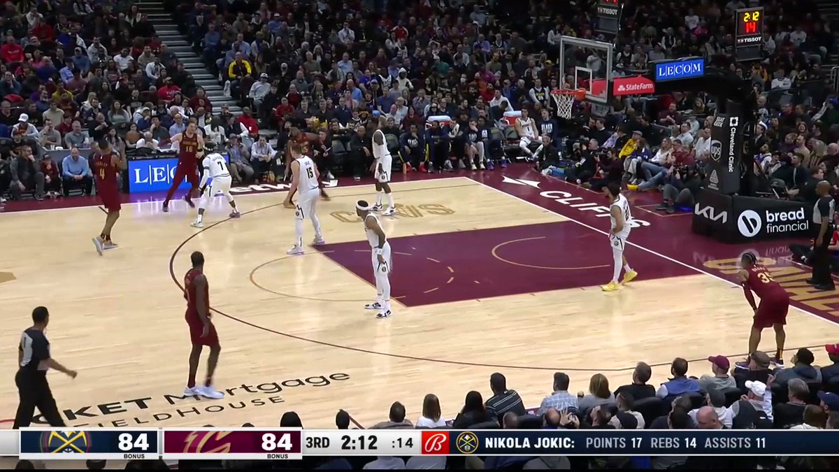 NBA on Twitter: "Evan Mobley has 15 PTS in Q3 👀 31 PTS, 6 REB, 71% FG WATCH: https://app.link ...