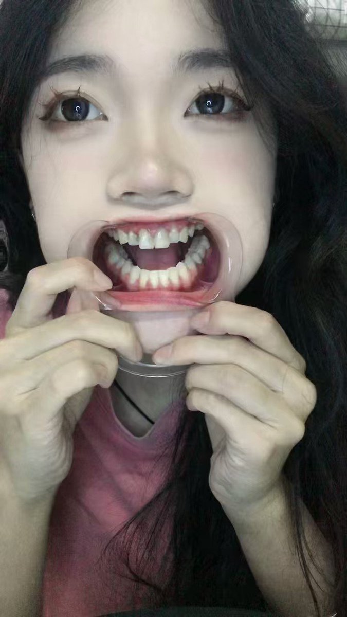 阿黑颜 啊嘿颜 アヘ顔 あへがお 아헤가오 崩坏脸 高潮脸 Ahegao 翻白眼舌头 #口腔 舌头 扁桃体 喉咙 深喉 口腔视频 口水 美女自拍 漂亮 反差