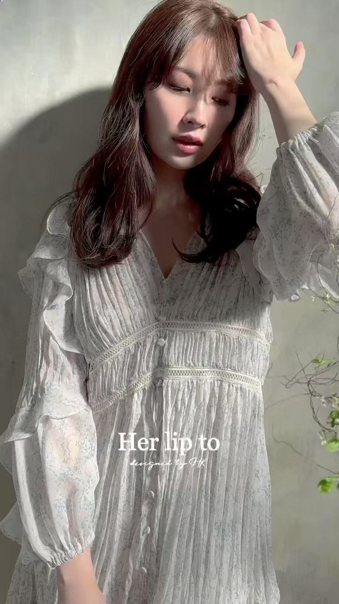 Her lip to on Twitter: "【𝖧𝖺𝗋𝗎𝗇𝖺’𝗌 𝖬𝖾𝗌𝗌𝖺𝗀𝖾💋】 印象がパッと華やかになるドレス💐 春に着たいmisty blueと 品よく見せてくれるoliveの2色 ...