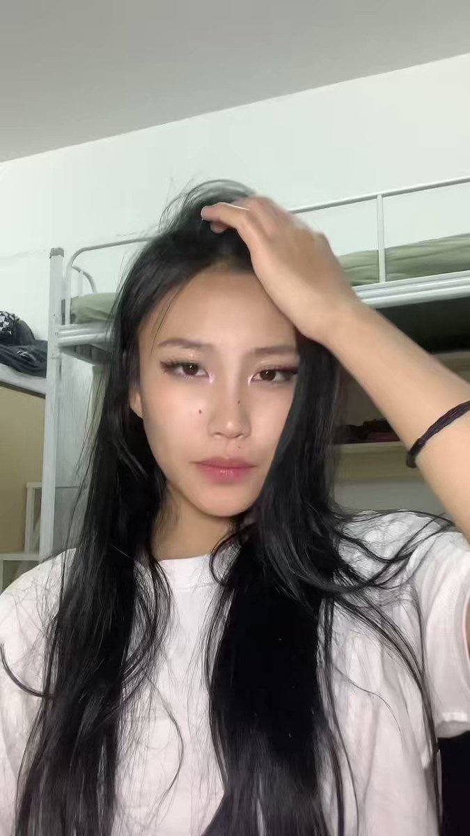阿黑颜 啊嘿颜 アヘ顔 あへがお 崩坏脸 高潮脸 Ahegao 翻白眼舌头 #口腔 舌头 扁桃体 喉咙 深喉 口腔视频 口水 美女自拍 漂亮 反差 反差婊