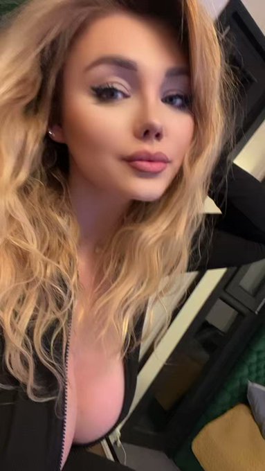 TW Pornstars - Miss Donatella. Pictures and videos from Twitter. Page 8