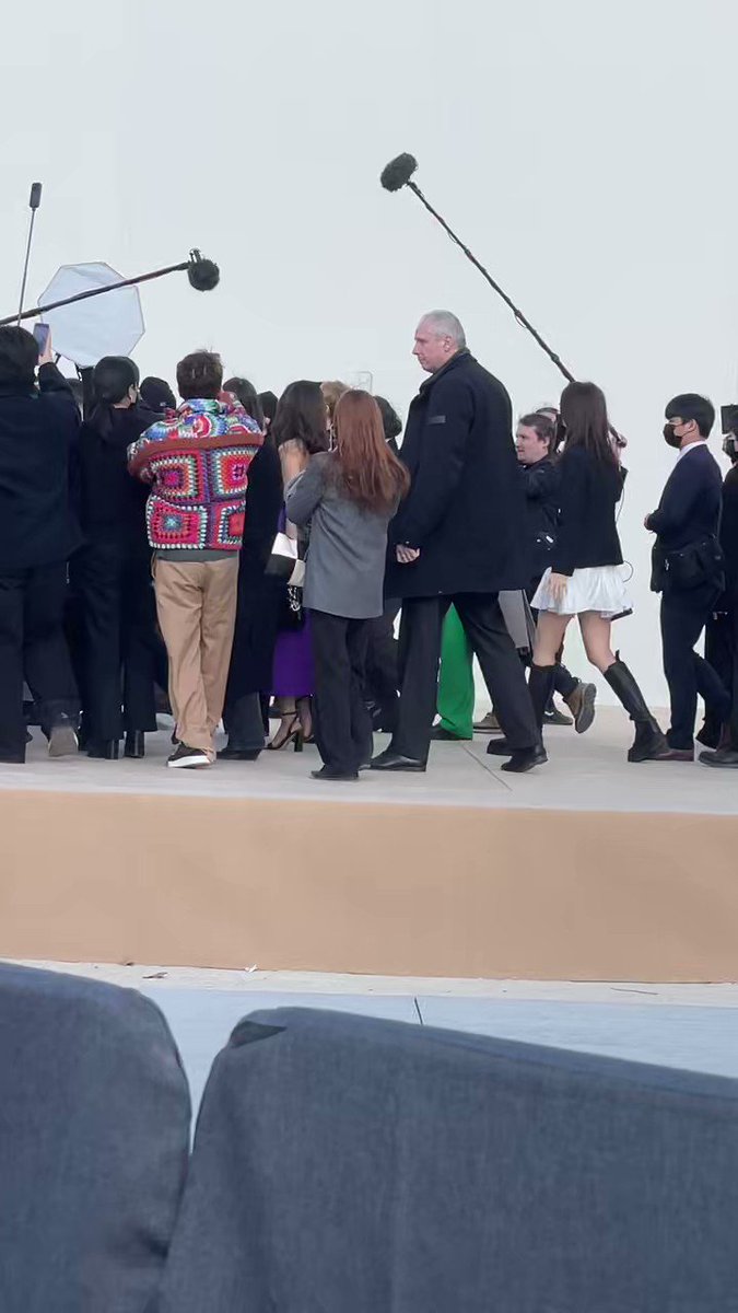 Jisoo Is Coming On Twitter Mother Has Arrived Kim Jisoo For Dior 😭😭😭😭