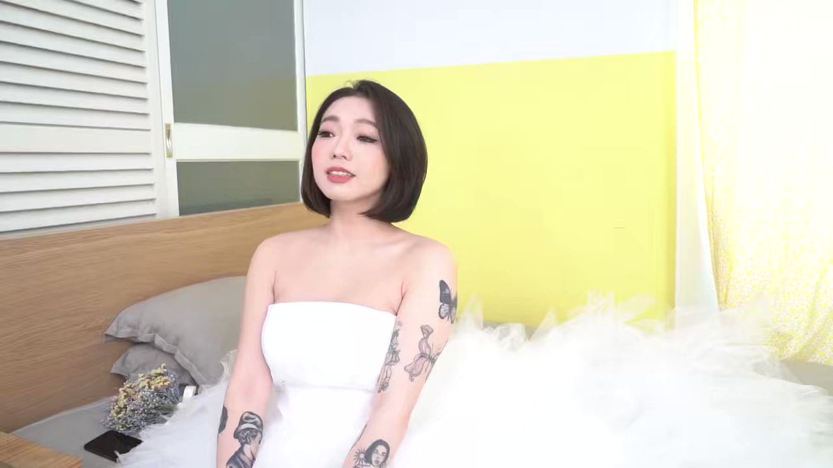 JVID on Twitter: "RT @yuivy0708: 新婚之夜之前.. 還可以來點刺激的事嗎😈😈 ⚠購買上架版+隱藏版私訊我有驚喜 👇👇👇 http://bit.ly/3IUbbH6"