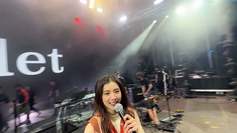 milet LIVEs 2023年 - posfie