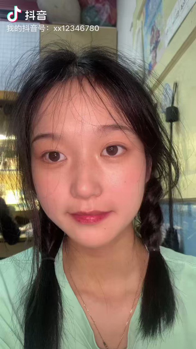 阿黑颜 啊嘿颜 アヘ顔 あへがお 崩坏脸 高潮脸 Ahegao 翻白眼舌头 #口腔 舌头 扁桃体 喉咙 深喉 口腔视频 口水 美女自拍 漂亮 反差 反差婊