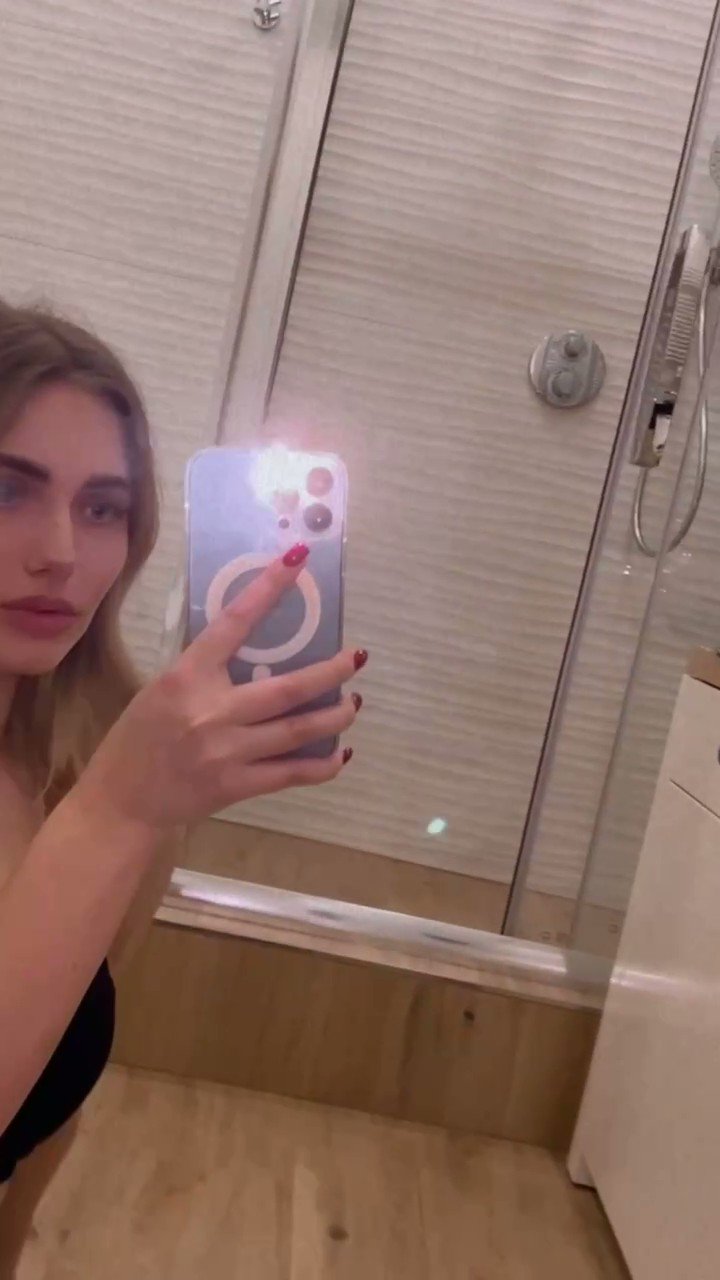 𝓔𝓿𝓪💞 𝐅𝐑𝐄𝐄 𝐕𝐈𝐏 𝐎𝐧𝐥𝐲 𝐅𝐚𝐧𝐬 ️‍🔥 (@eva_e_onlyf) / Twitter