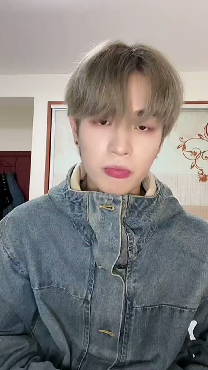 Zey ☁ 陈梁 태선 명재 On Twitter Ohhh So This Was What His Talking Abt Here