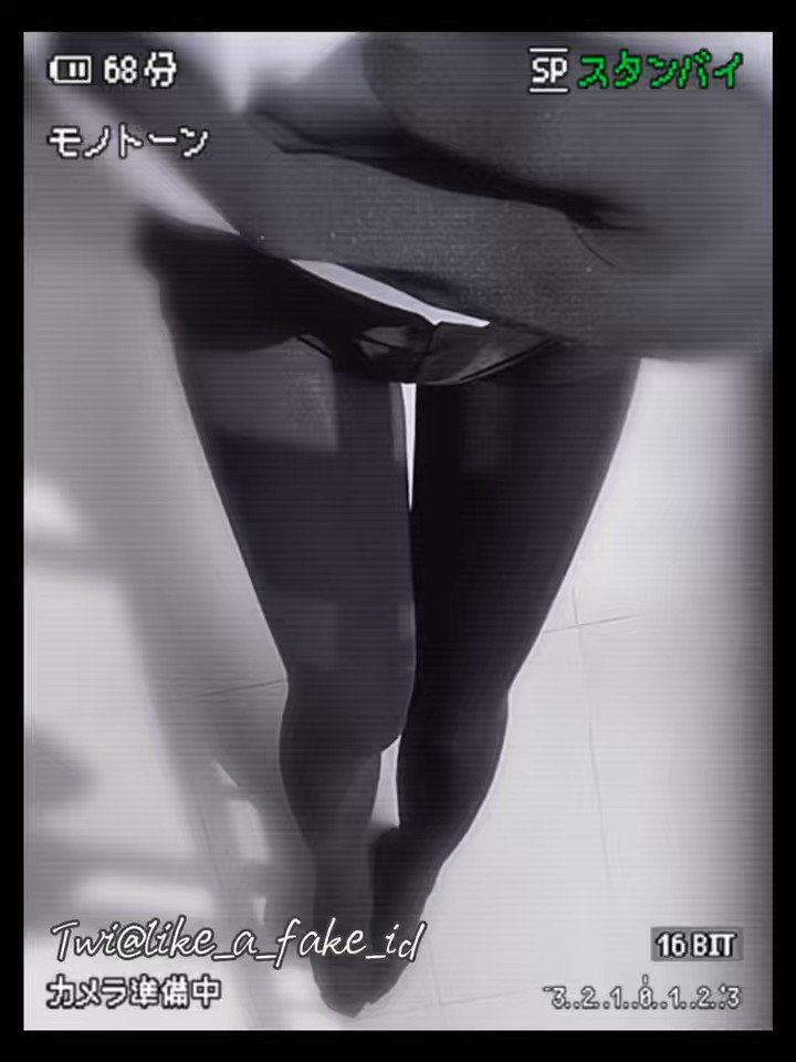 看着像小号 on Twitter: "阳台上穿着zentai本来想拍点视频的，结果…… 不知道有没有被人看见呢，管不了这么多啦！ #高潮 #夹腿 #自慰 #母狗 #肉便器 #淫荡 ...