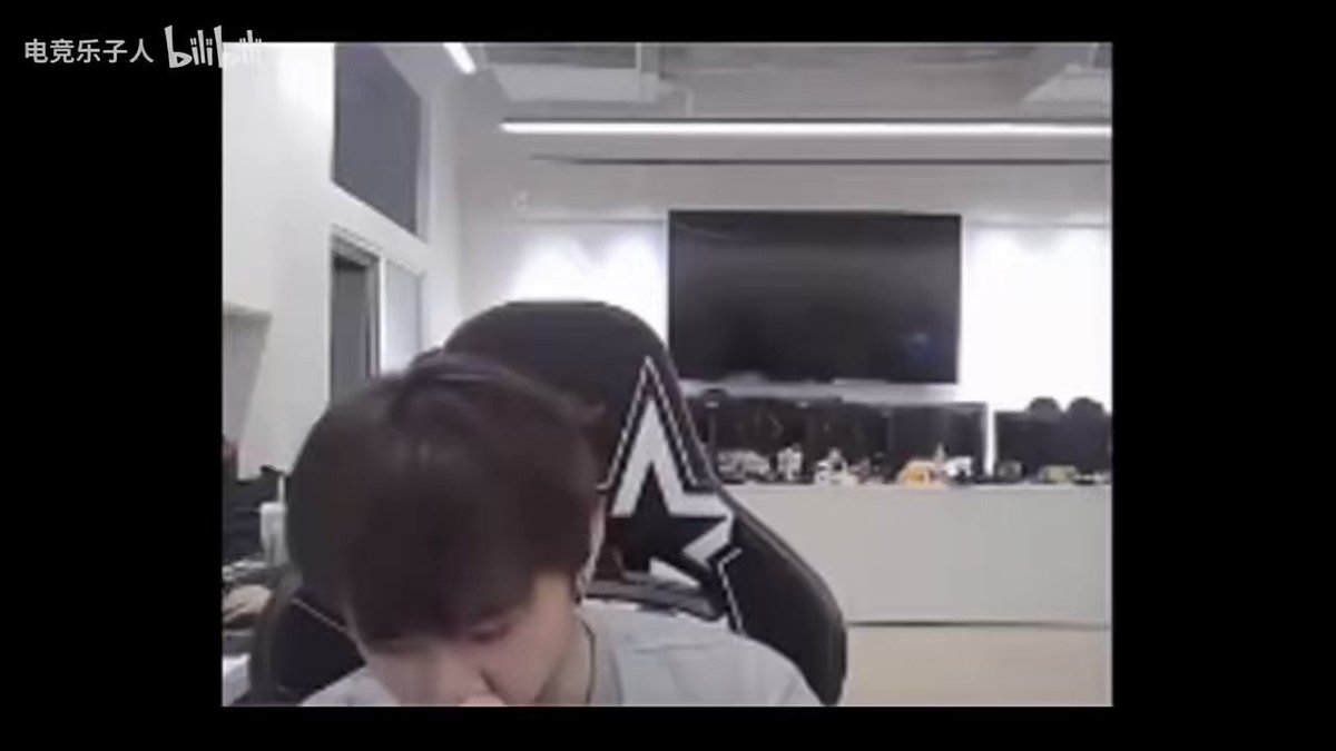 LPL Fanclub on Twitter: "Amazed by LGD Xiaoxu these two games? Ale talked about Xiaoxu’s ...