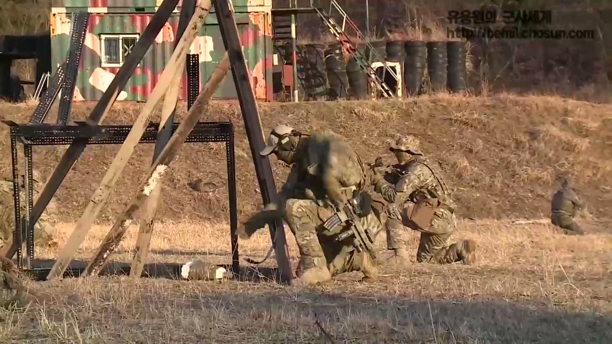 Southwood on Twitter: "https://tv.naver.com/v/33860095 韓国のUDT/SEALの人がHK416とK3を撃っています"