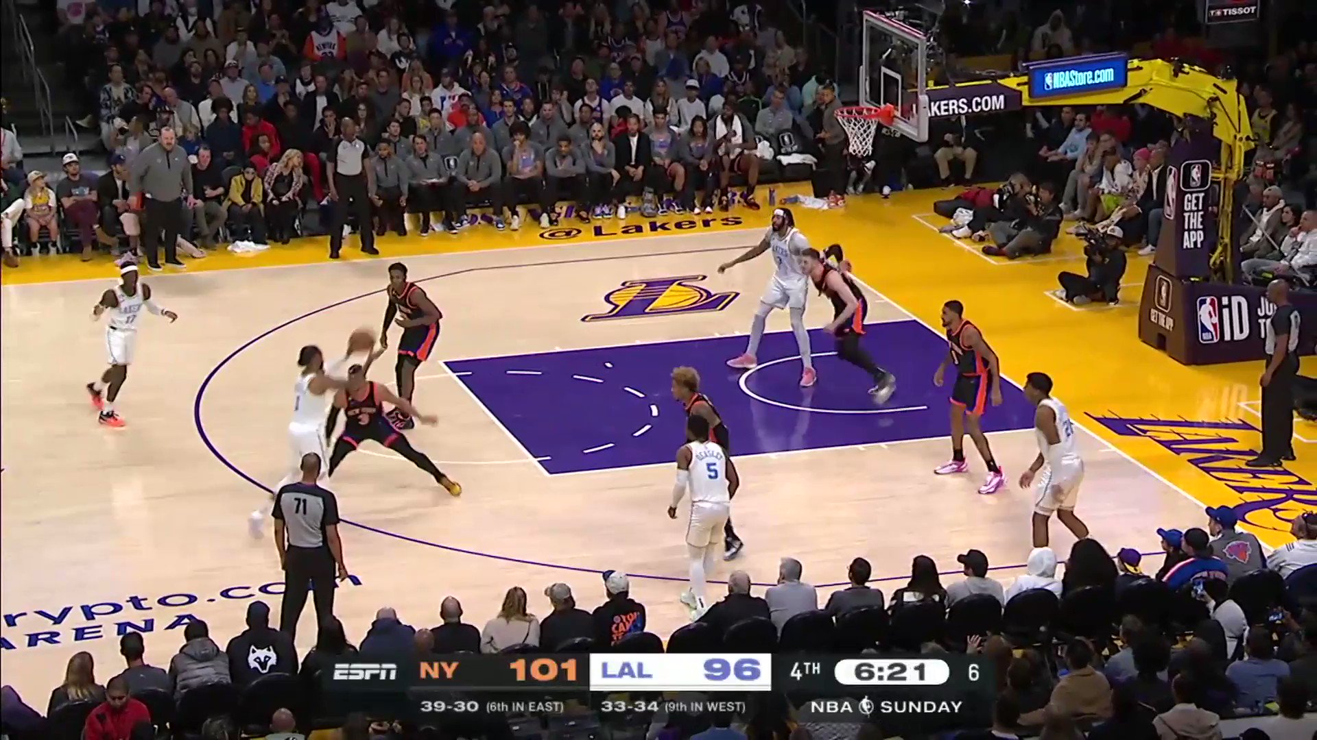 NBA on Twitter: "Hartenstein steal. RJ handle & lob. Obi reverse oop! @nyknicks up 7 midway ...