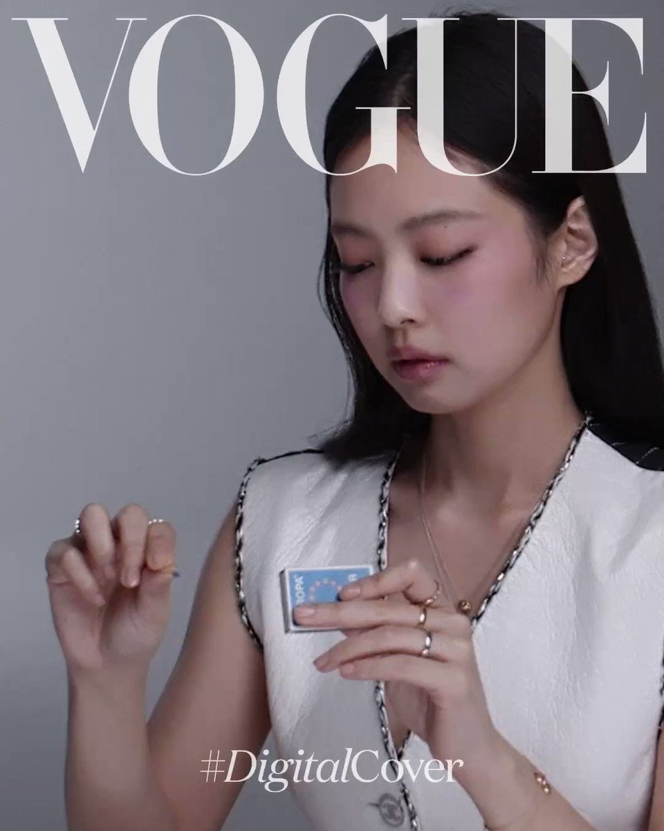 on Twitter: "RT @NEWSJENNlE: 📸 230315 #JENNIE for Vogue Taiwan https://instagram.com/reel ...