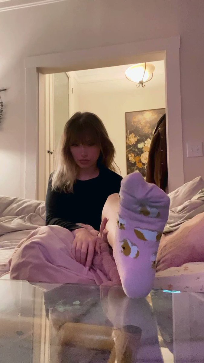 Goddess Lacey 5k On Twitter Going Through My Old Findom Tweets Are