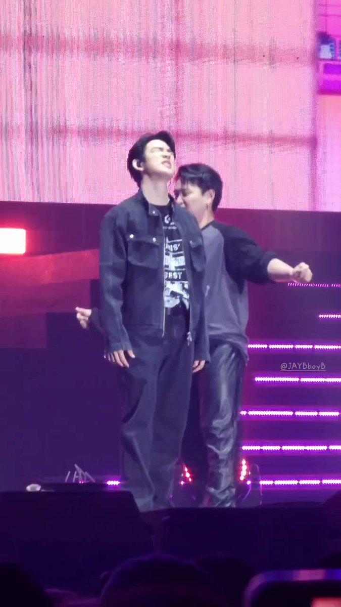 ♊️☯︎ noʎ ǝʌoן ☯︎♊️🌈🏳️‍🌈 on Twitter: "RT @JAYBboyB: ขอให้วันนี้เป็นวันที่ดีของ คุณหัวหน้ากอง ...