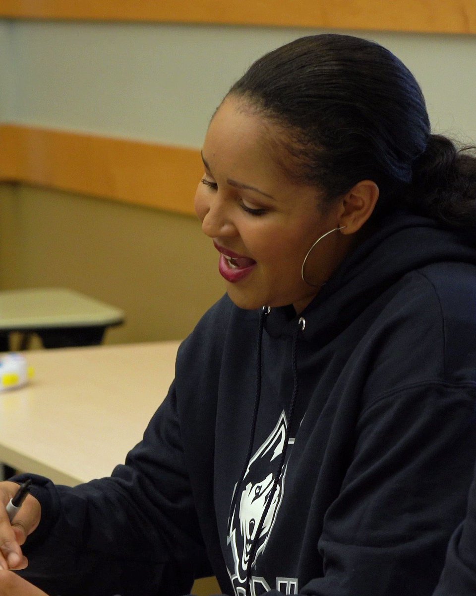 Uconn Huskies On Twitter Great To Have Mooremaya Back Home In Storrs