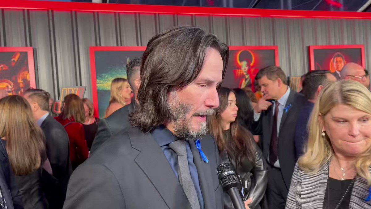 Keanu Reeves Pays Tribute To His Friend Lance Reddick At The Premiere