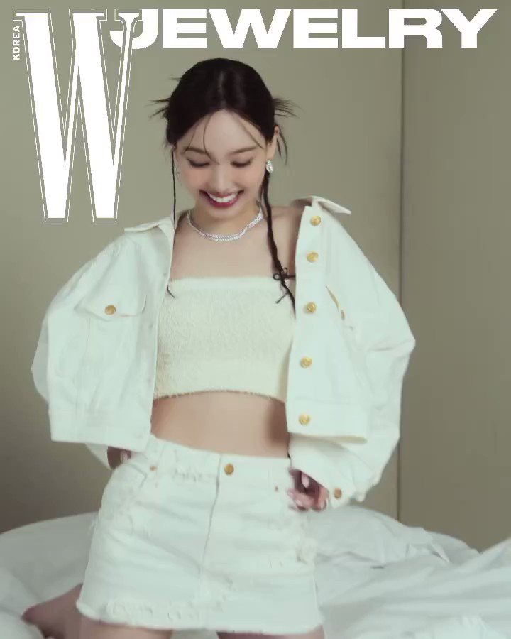 TWICE Indonesia on Twitter: "Nayeon x Swarovski for W Korea Digital Cover ‘Hello My Swan’ #TWICE ...
